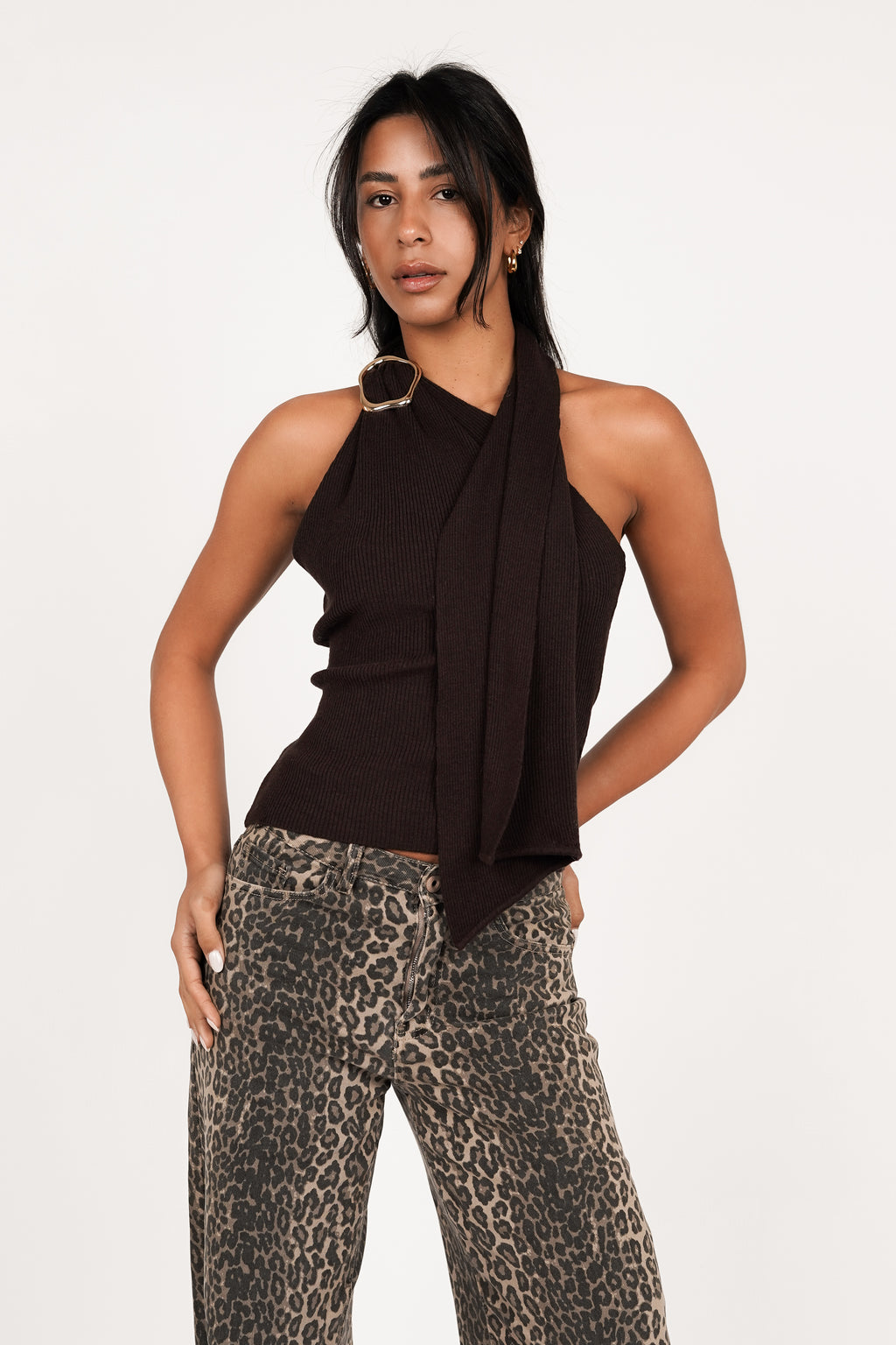 One shoulder top goud detail bruin | Stretch top